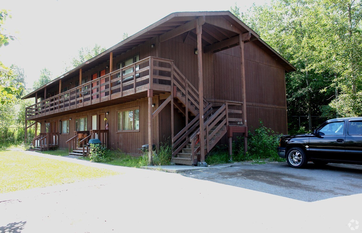 914 E 78th Ave, Anchorage, AK 99518 - 914 E 78th Ave Anchorage, AK ...