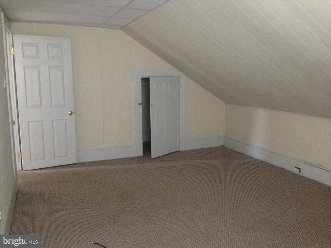 806 W 8th St, Wilmington, DE 19801 - Townhome Rentals in Wilmington DE ...