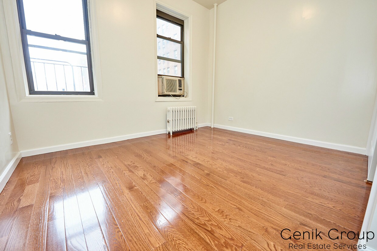 23 Monroe St, New York, NY 10002 - 23 Monroe St New York, NY 10002 ...