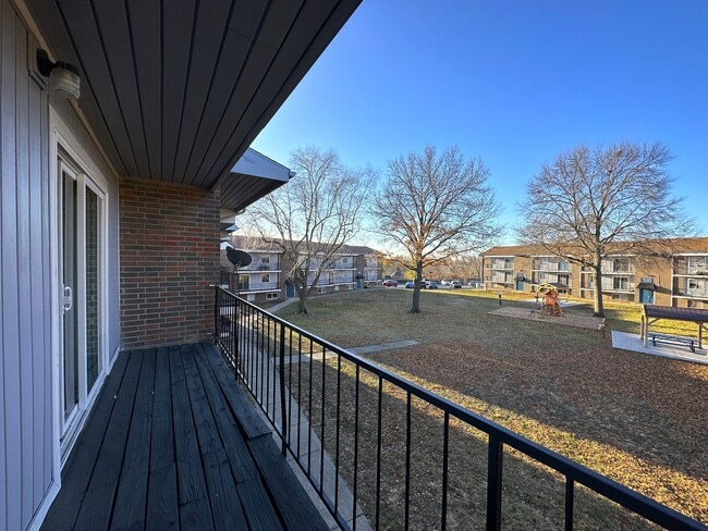 1 Twenty Two at 63rd - 108 NW 63rd St Kansas City, MO | Apartments.com