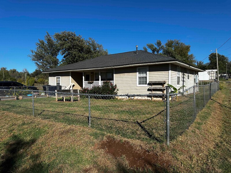 1912 S Jordan Ave, Oklahoma City, OK 73129 | Apartments.com