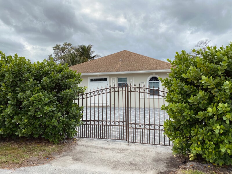3605 Gulfstream Rd, Lake Worth Beach, FL 33461 | Apartments.com