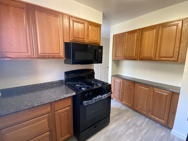 Westover Court Apartments - 5740 16th St Arlington, VA | Apartments.com