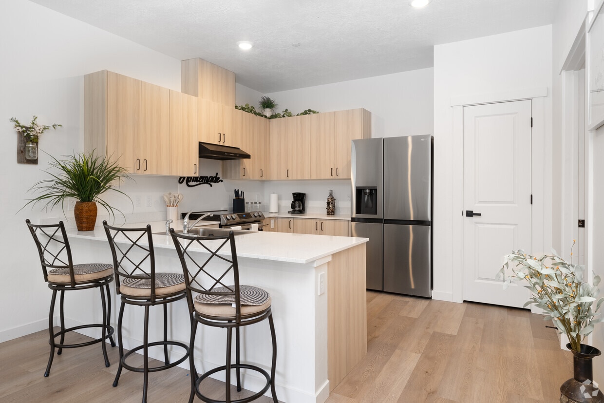 Autumn Leaf Apartments 55+ Community - 1214 Southside Blvd Nampa, ID ...