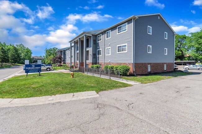 Auburn West - 1211-1233 Colony Ln Pontiac, MI | Apartments.com