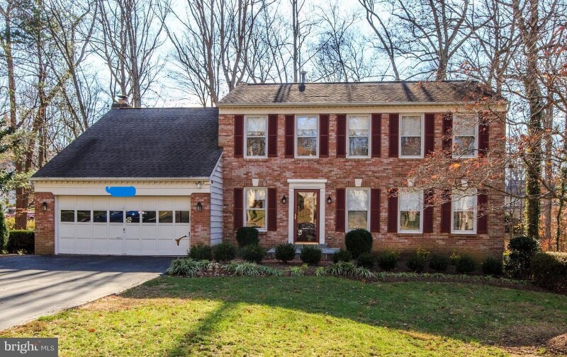 4893 Oakcrest Dr, Fairfax, VA 22030 | Apartments.com