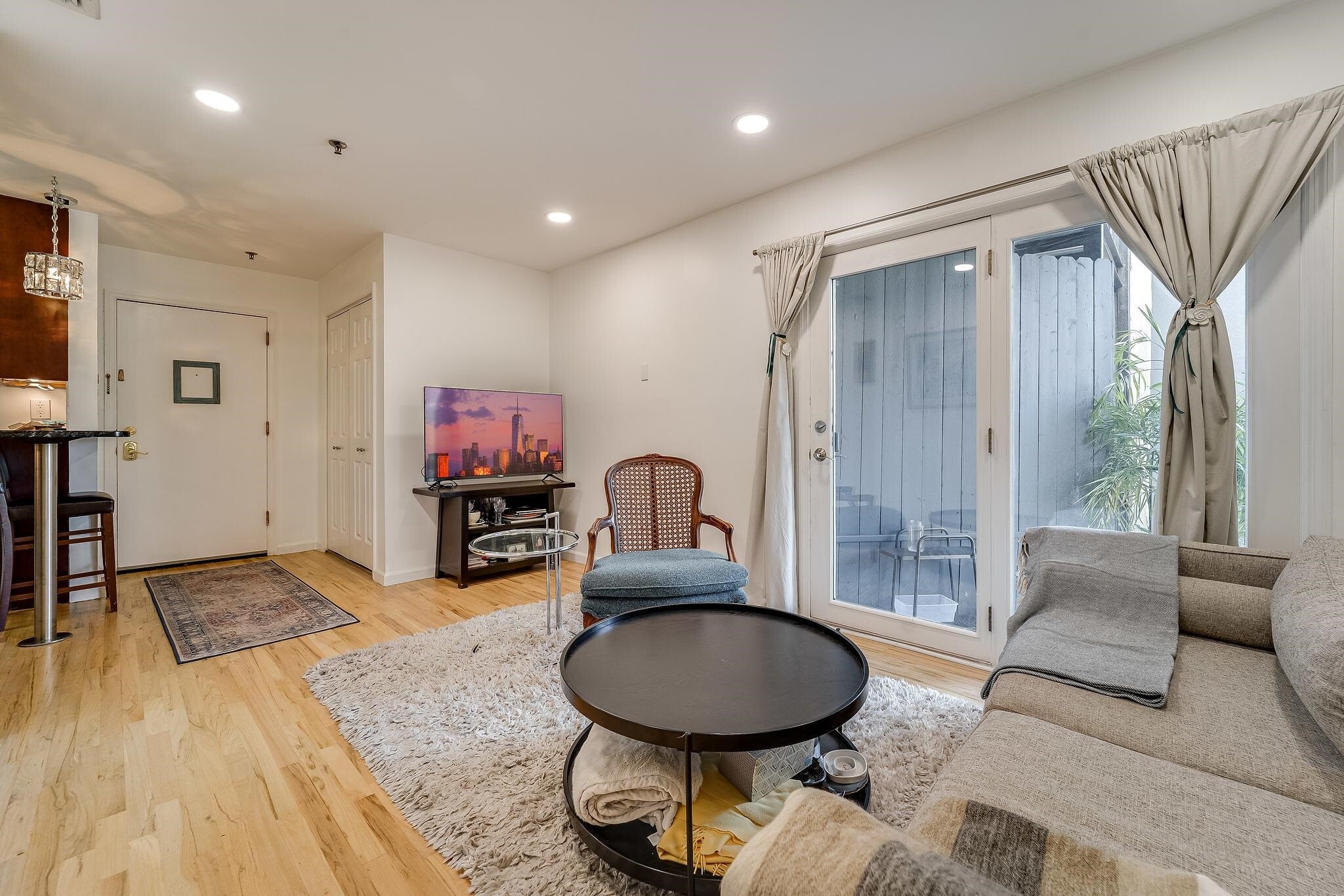 318 Park Ave Unit 4C, Hoboken, NJ 07030 - Condo for Rent in Hoboken, NJ ...