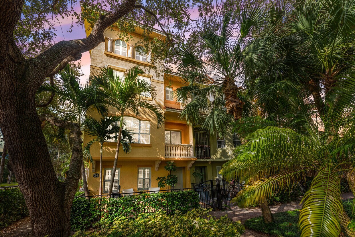 2438 San Pietro Cir, Palm Beach Gardens, FL 33410 - Townhome Rentals in Palm Beach Gardens FL ...