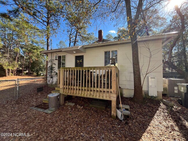 360 W Wisconsin Ave, Southern Pines, NC 28387 - Townhome Rentals in ...