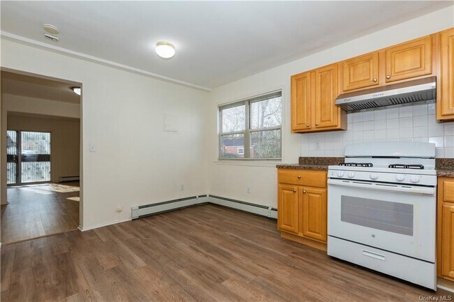 62 Forest Brook Rd, Nanuet, NY 10954 - Townhome Rentals in Nanuet NY ...