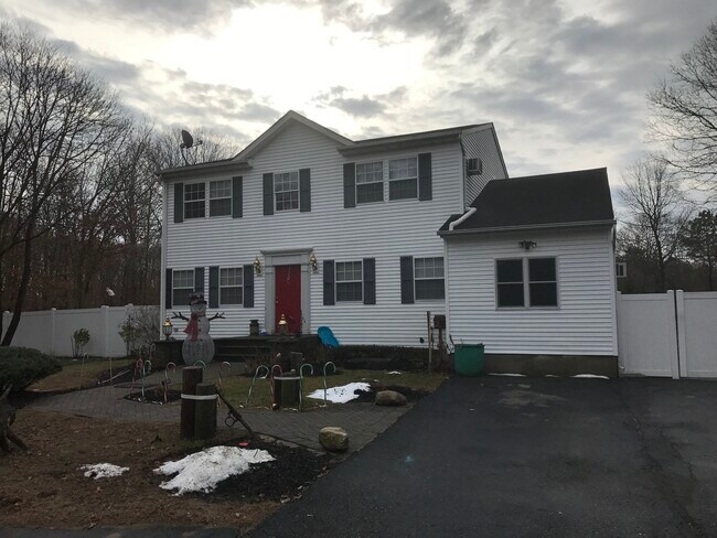 50 Hawkins Rd, Centereach, NY 11720 - House for Rent in Centereach, NY ...