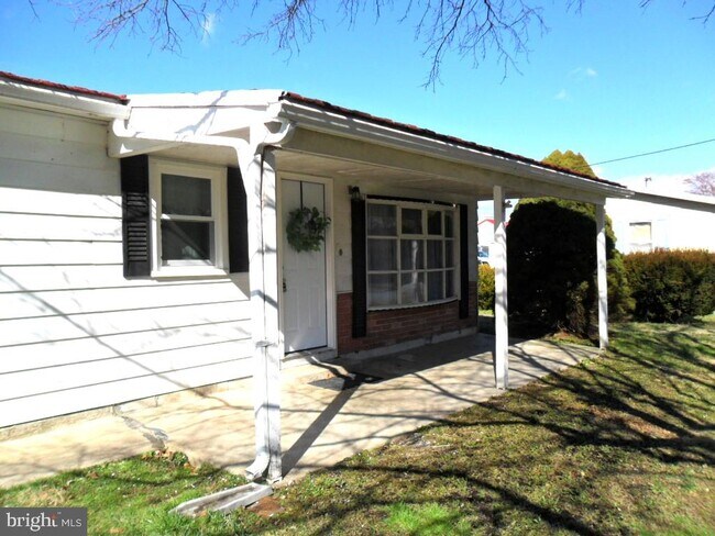 301 Tichy Dr, Mount Holly Springs, PA 17065 - House Rental in Mount Holly Springs, PA ...