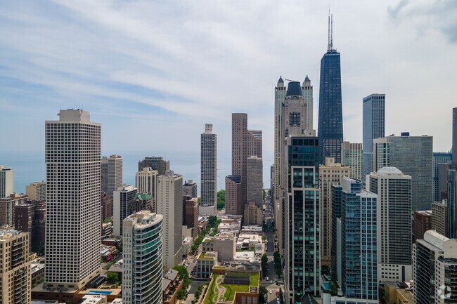 Two East Oak Apartments - Chicago, IL | Apartments.com