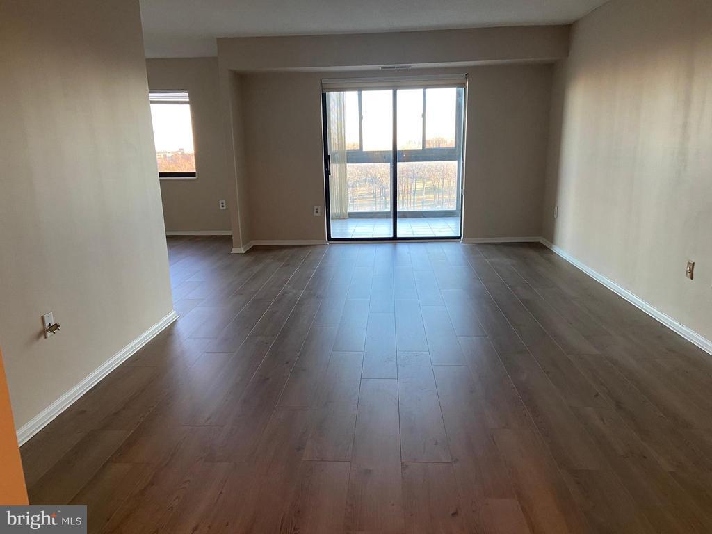 15115 Interlachen Dr Unit 3-925, Silver Spring, MD 20906 - Room for ...