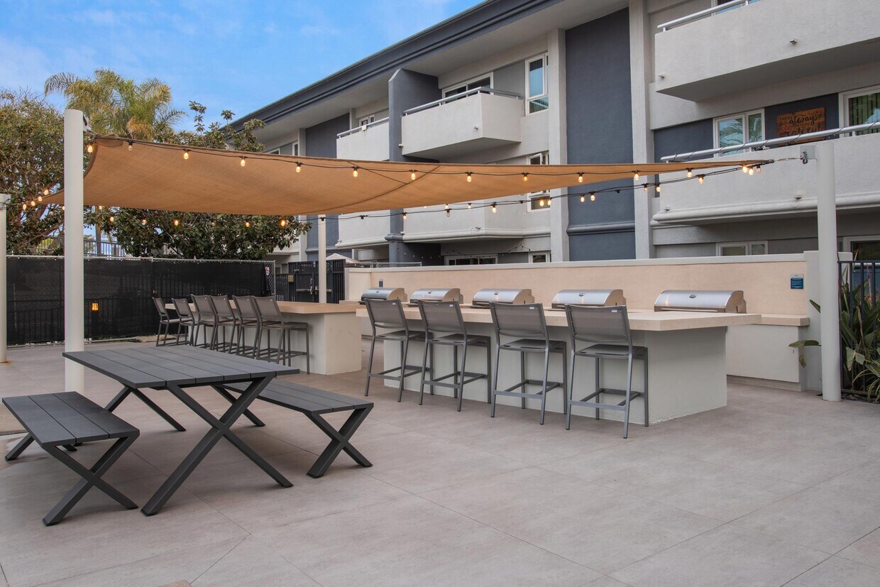 Eight 80 Newport Beach - Apartments in Newport Beach, CA | Westside Rentals