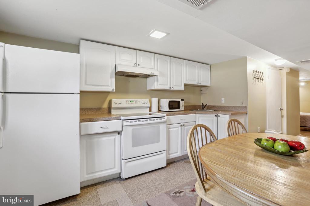 2816 Mary, Mosby, VA 22042 - House Rental in Mosby, VA | Apartments.com