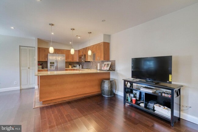 4000 Gypsy Ln Unit 307, Philadelphia, PA 19129 - Room for Rent in ...