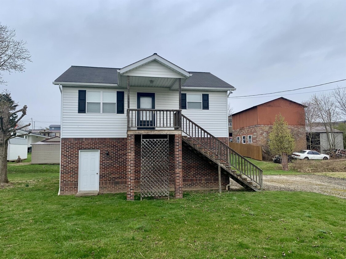 2488 Walnut St, Hurricane, WV 25526 - House Rental in Hurricane, WV ...