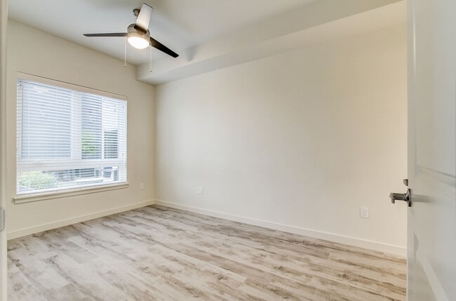 Kinect @ Broadway Apartments - 3214 Broadway Ave Everett, WA ...