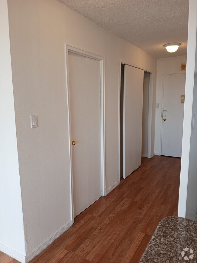 The Waterfront Studio Apartments under $2,200 - Jersey City, NJ - 1 ...
