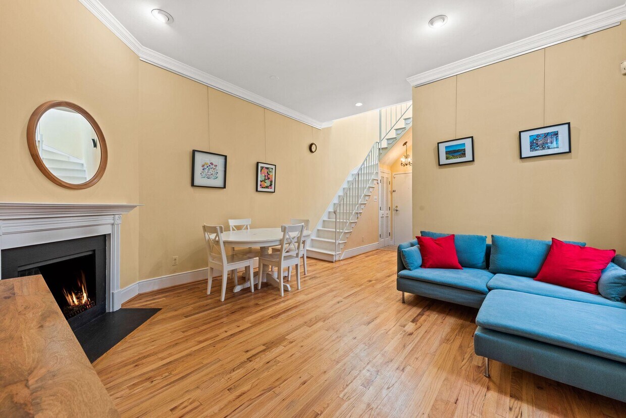 2113 N St NW, Washington, DC 20037 - House Rental in Washington, DC ...