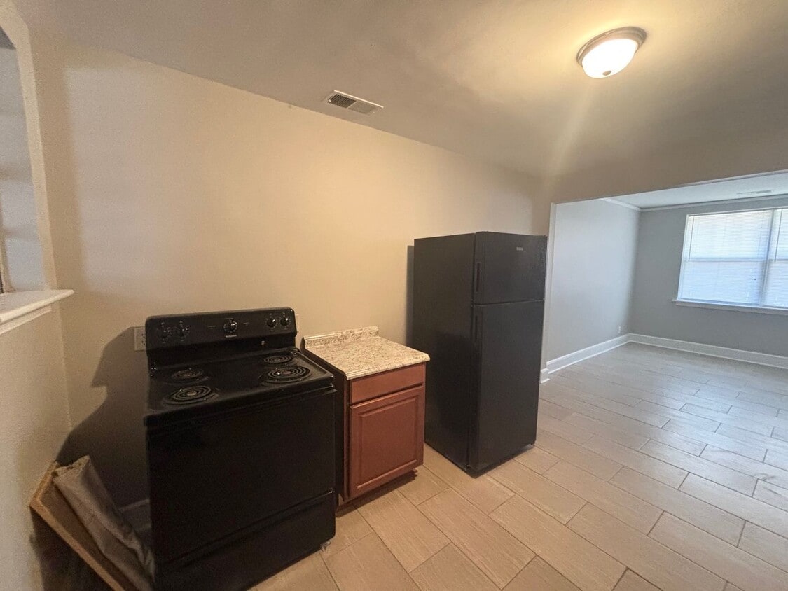 938-940 Woodlawn Ave Unit 940, Columbia, SC 29209 - Room for Rent in ...