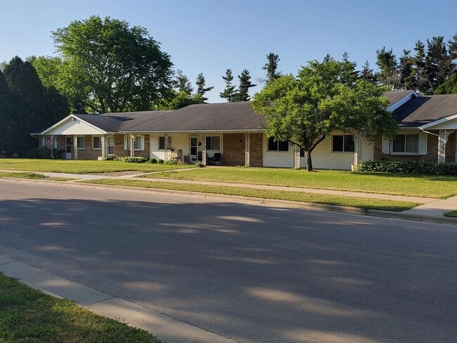 702-703 Chase Blvd, Sun Prairie, WI 53590 - Room for Rent in Sun ...