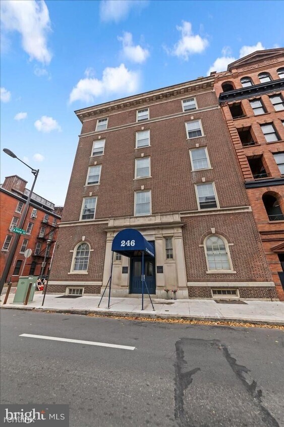 246 N 3Rd St, Philadelphia, PA 19106 - House Rental in Philadelphia, PA ...