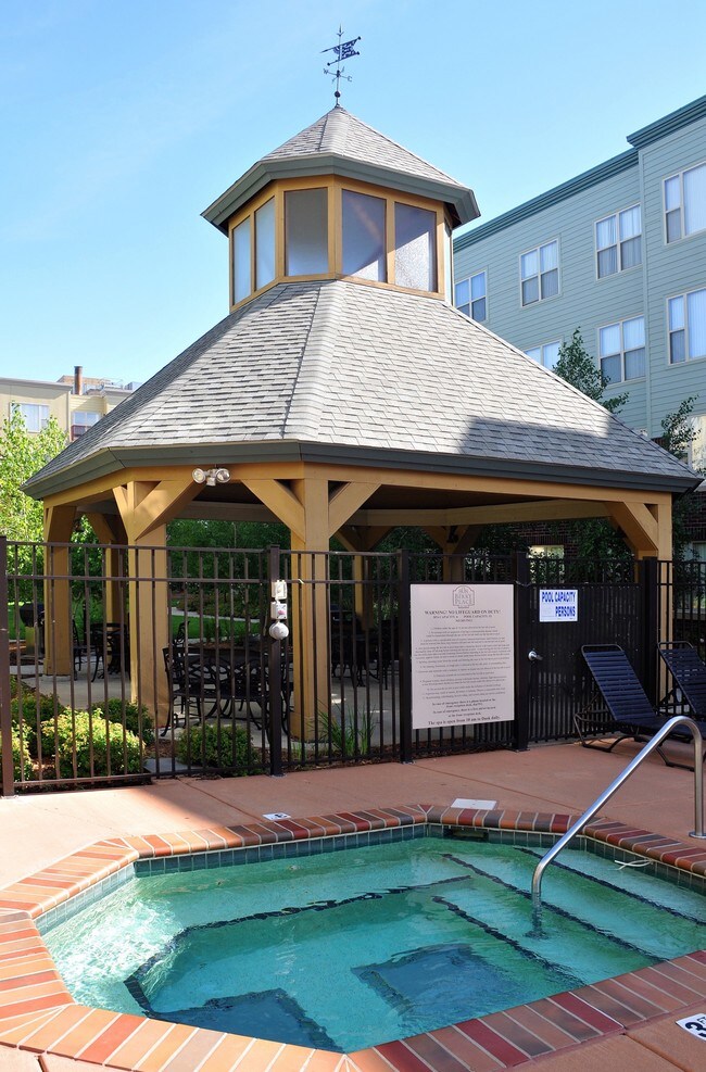 808 Berry Place Apartments - Saint Paul, MN | Apartments.com