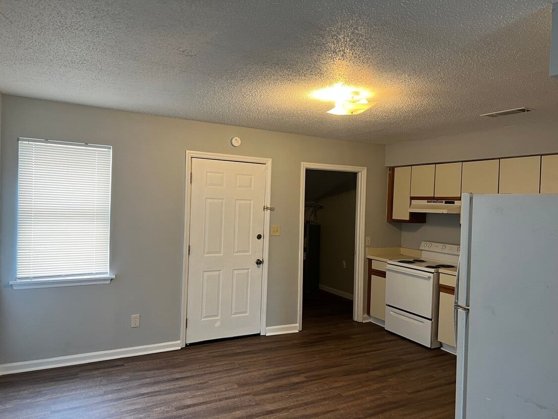 Apartments For Rent For 300 A Month
