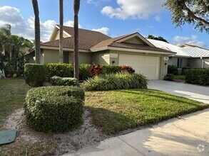New Bluffs-Ridge Apartments for Rent with a Walk-In Closet - Jupiter ...