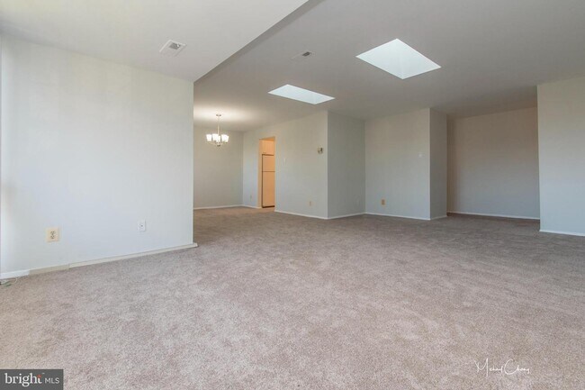 18904 Smoothstone Way Unit 6, Gaithersburg, MD 20886 - Room for Rent in ...