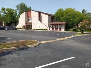 Best Luxury Tymber Skan on the Lake Apartments for Rent - Orlando, FL ...