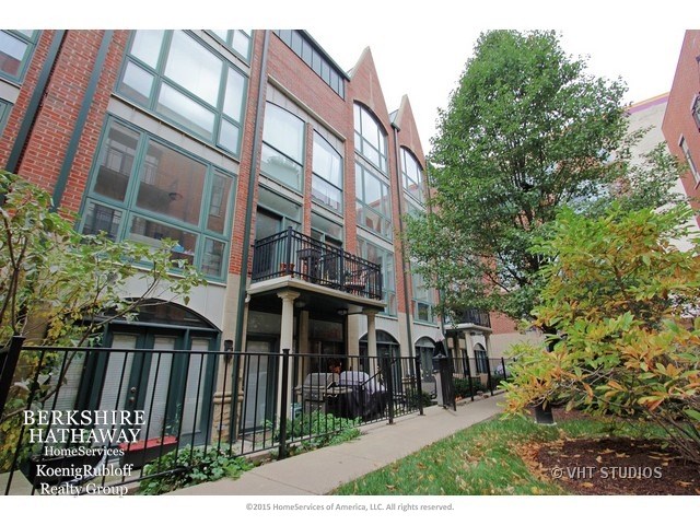 26 E 14th Pl, Chicago, IL 60605 | Apartments.com