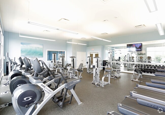 Infinity Harbor Point Apartments - 201 Commons Park S Stamford, CT ...