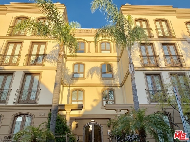 132 Crescent Dr Unit 403, Beverly Hills, CA 90212 - Condo for Rent in ...