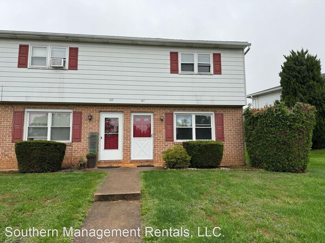 167 Oak Manor Dr, York, PA 17402 - House Rental in York, PA ...
