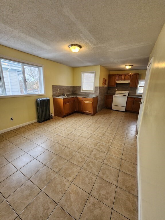 29 Davids St Unit 3, Brockton, MA 02301 - Room for Rent in Brockton, MA ...