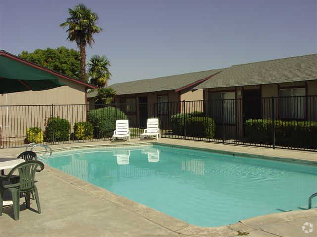 Sierra Terrace East - Apartments in Bakersfield, CA | Apartments.com