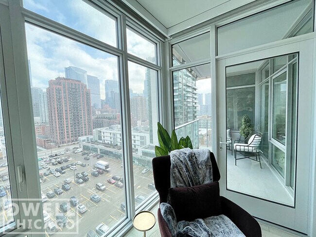 355 N Halsted St, Chicago, IL 60661 - Apartments at 355 N Halsted St ...