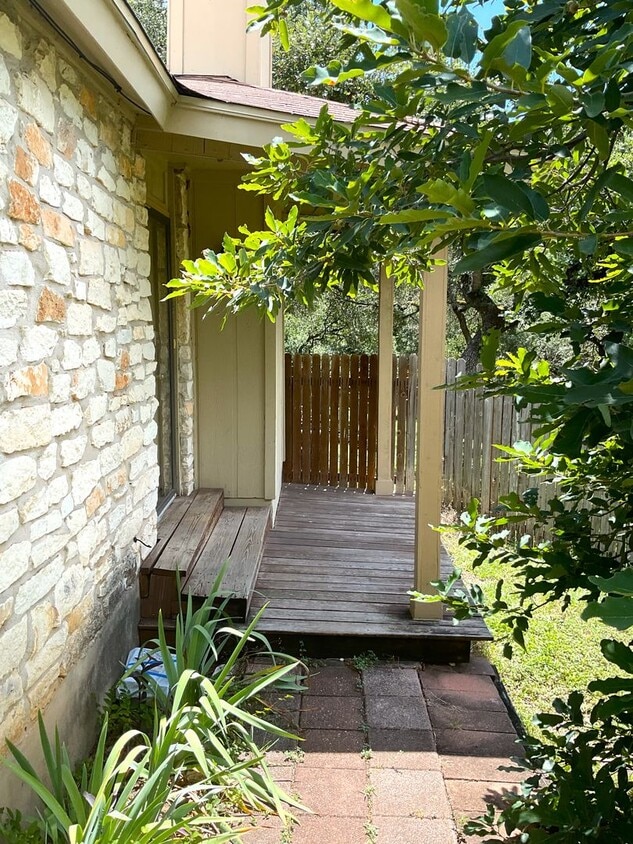 9903 Hundred Oaks Cir Unit B, Austin, TX 78750 - Room for Rent in ...