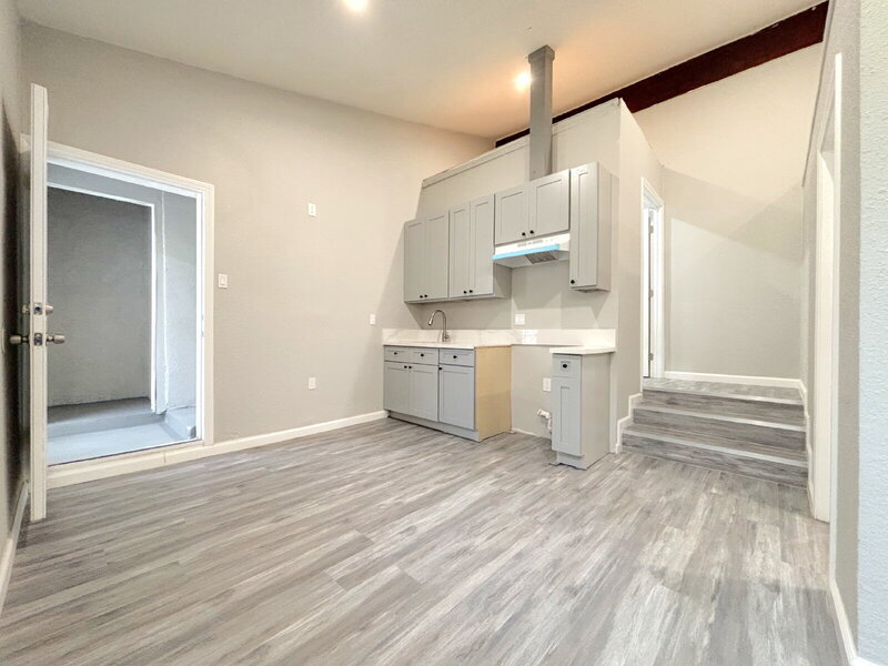 1414 E 61St St Unit B, Los Angeles, CA 90001 - Condo for Rent in Los ...