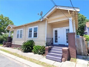 Apartments for Rent Near Dillard University - New Orleans, LA Student ...