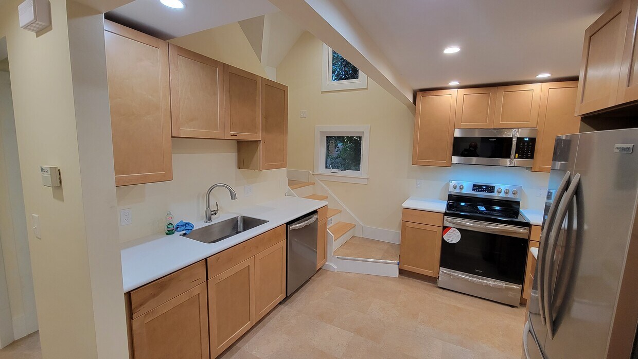 110 Queen St Unit B, Ithaca, NY 14850 - 110 Queen St Ithaca, NY 14850 ...