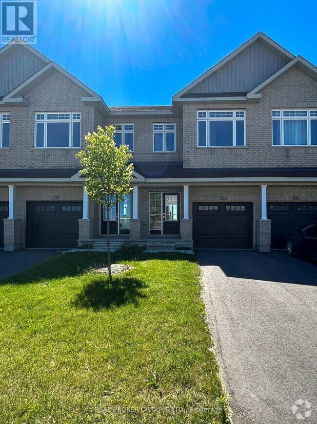 Apartments for Rent under C$2,960 in Carleton Place ON - 9 Rentals ...