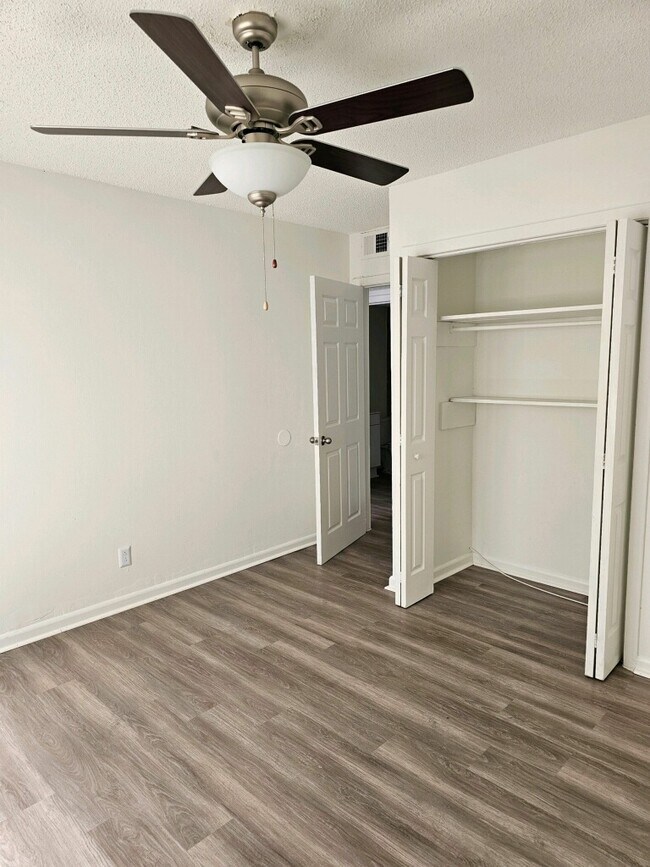 Caroline Village - 2929 Justina Rd Jacksonville, FL - Apartments for ...