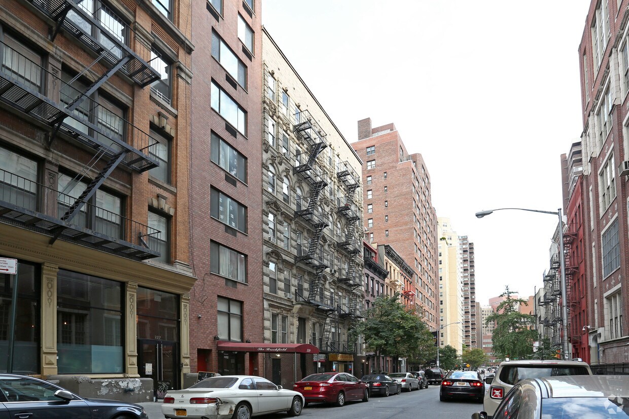 231 E 24th St, New York, NY 10010 - 231 E 24th St New York, NY 10010 ...