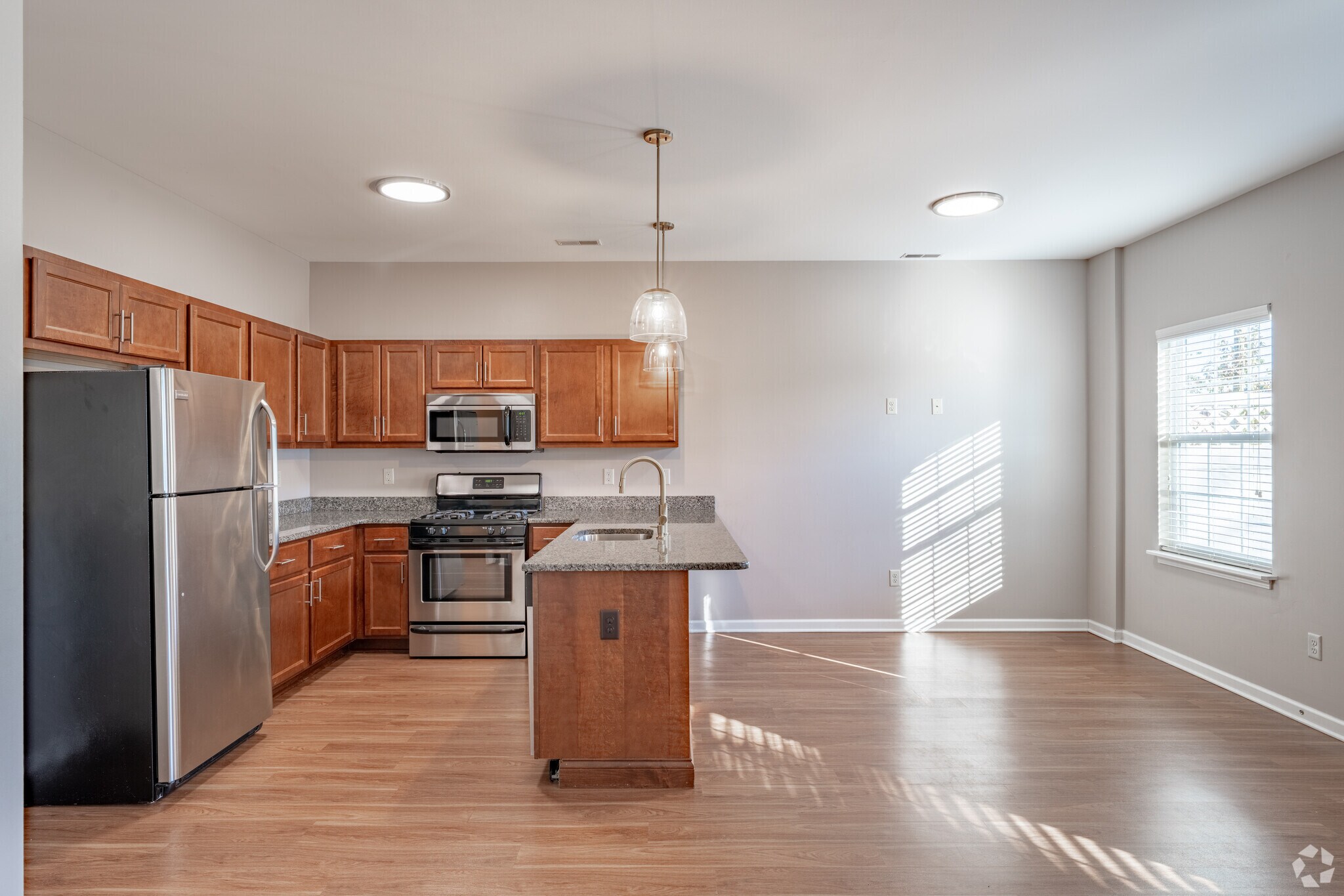 Hunt Club Circle Townhomes Townhomes for Rent - East Amherst, NY ...
