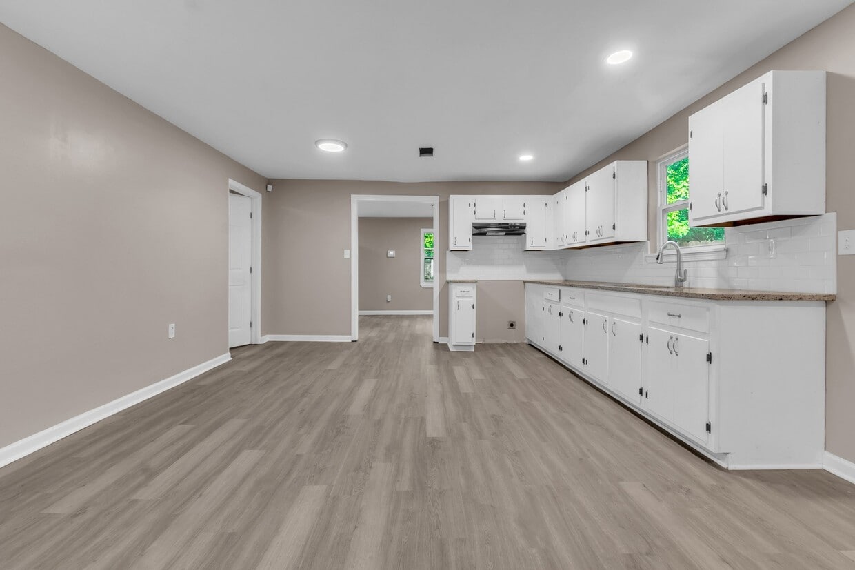 1577 S Highland St, Memphis, TN 38111 | Apartments.com