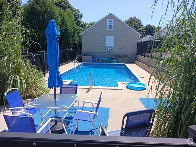 Casas en alquiler por el propietario en Carolina, RI - 4 alquileres